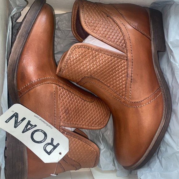 ROAN | Shoes | New Roan Gossip Tan Napa Short Leather Boots Size 95 For ...